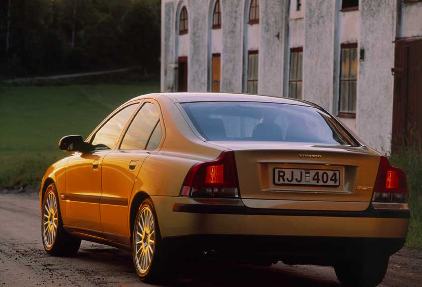 Volvo 2001 - Press Release